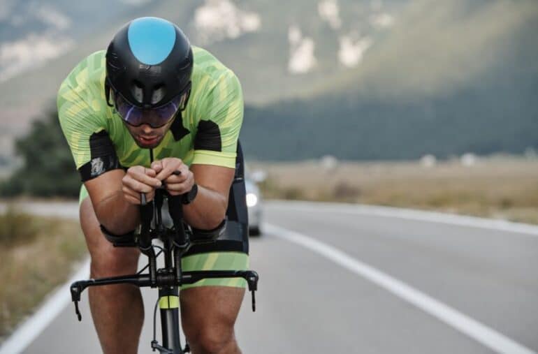 Wat zijn aero bars/sturen of triathlon bars? - Triathlon365